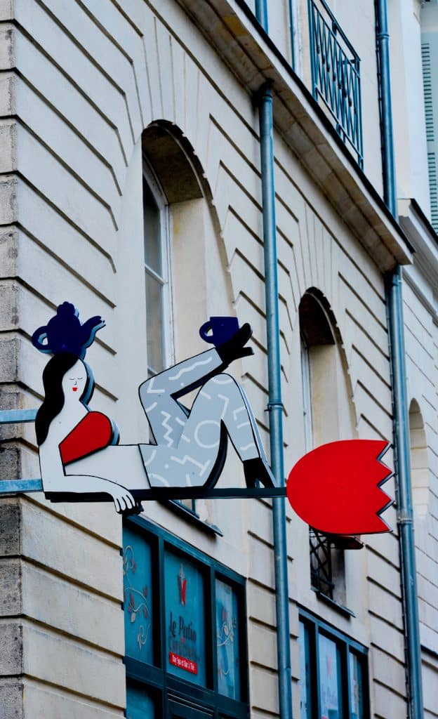Artistic shop signs in Nantes | Le Voyage à Nantes